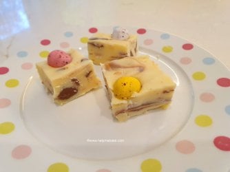 Mini Egg Fudge Tutorial | Help Me Bake