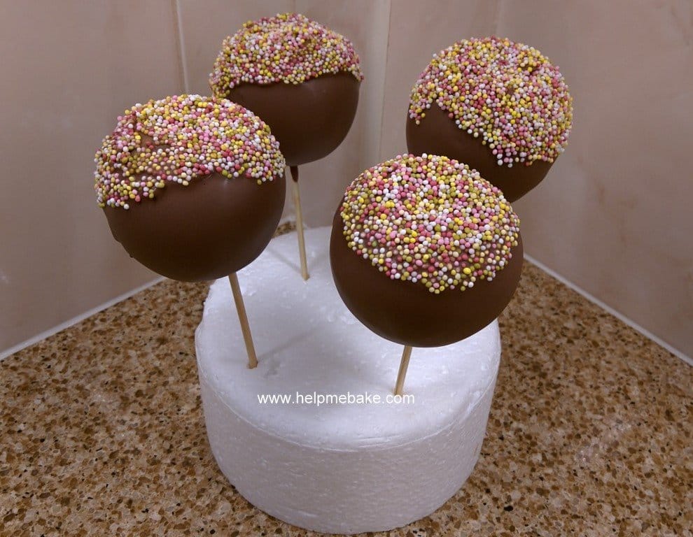 How to make Chocolate Dipped Apples with Sprinkles Tutorial | Help Me Bake